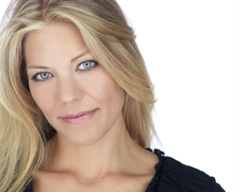 There are famous female opera singers today