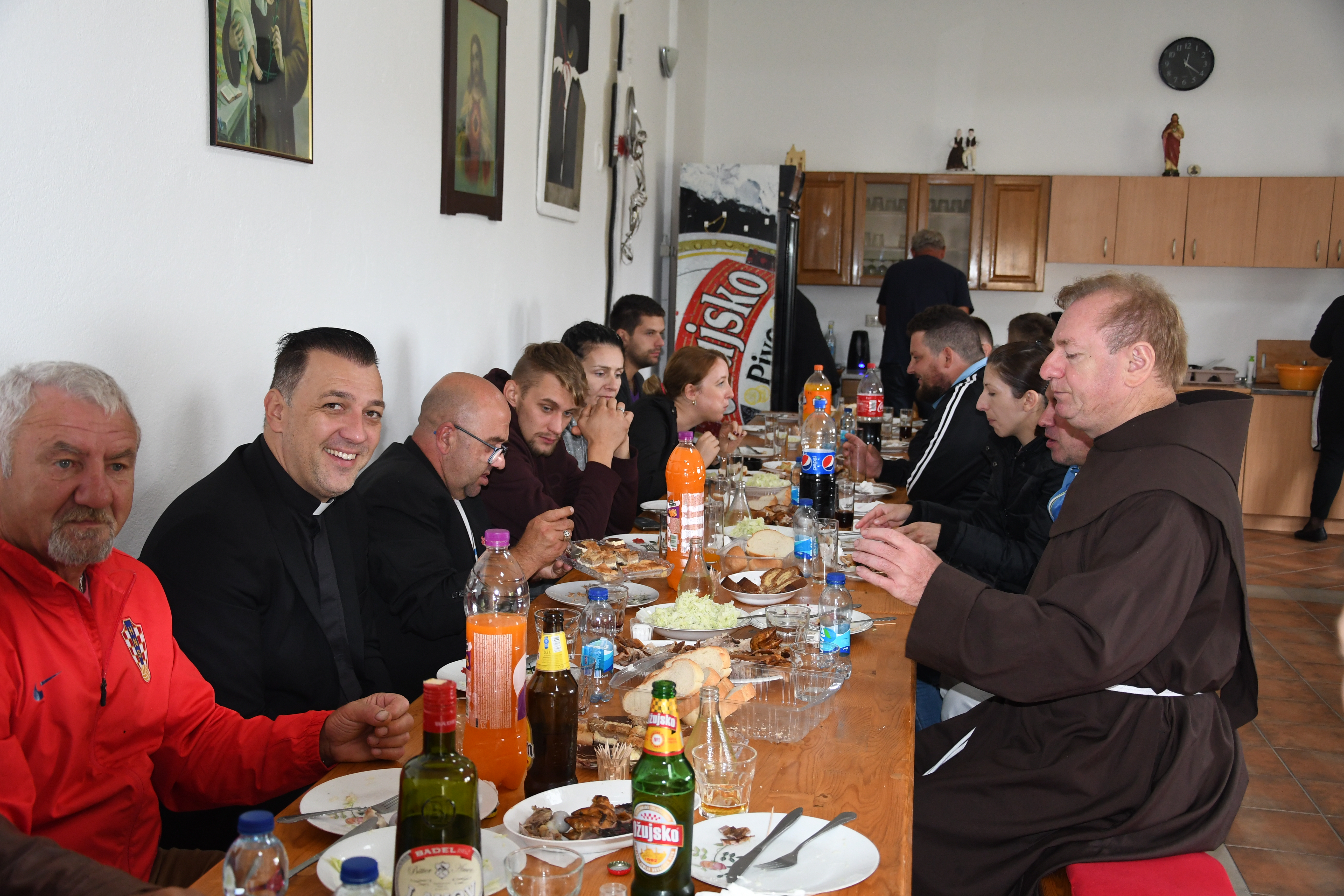 NOVO SELO-ONLINE: Duhovna obnova, fra.Ivo Pavić-župa Presvetog Srca Isusova Novo Selo Bos....