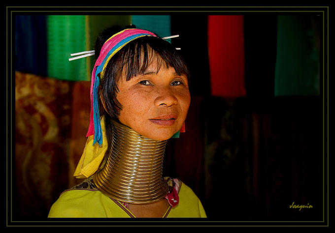 Herencia Cultural: Kayan: Mujeres Jirafa