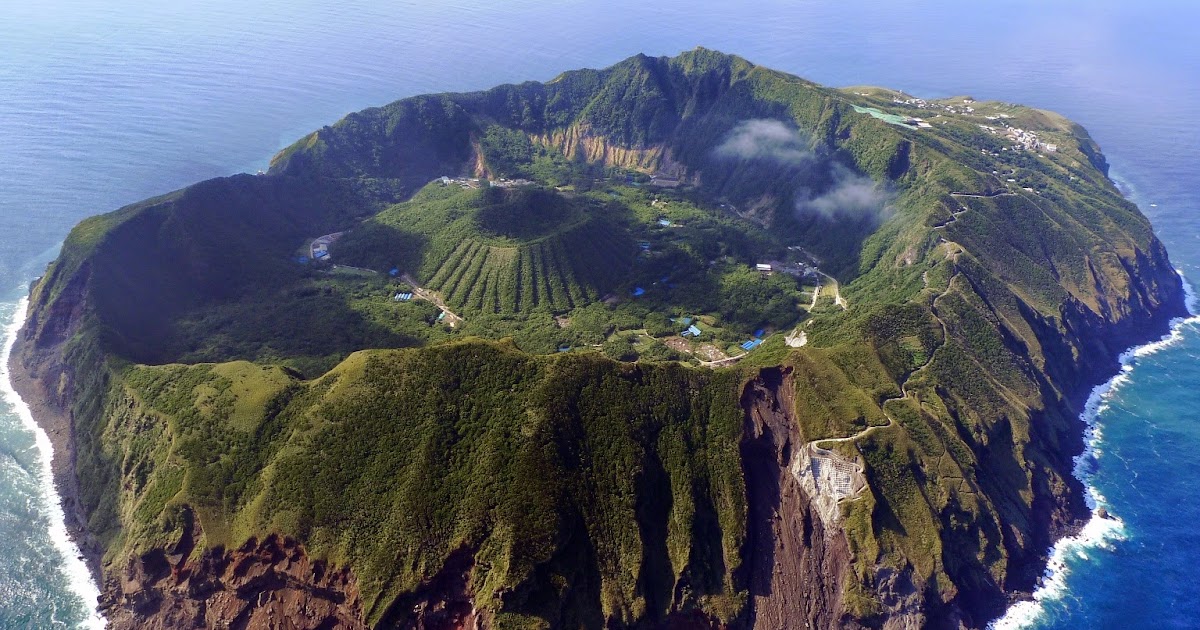 Amazing and Beautiful Places: Aogashima Volcano, Japan