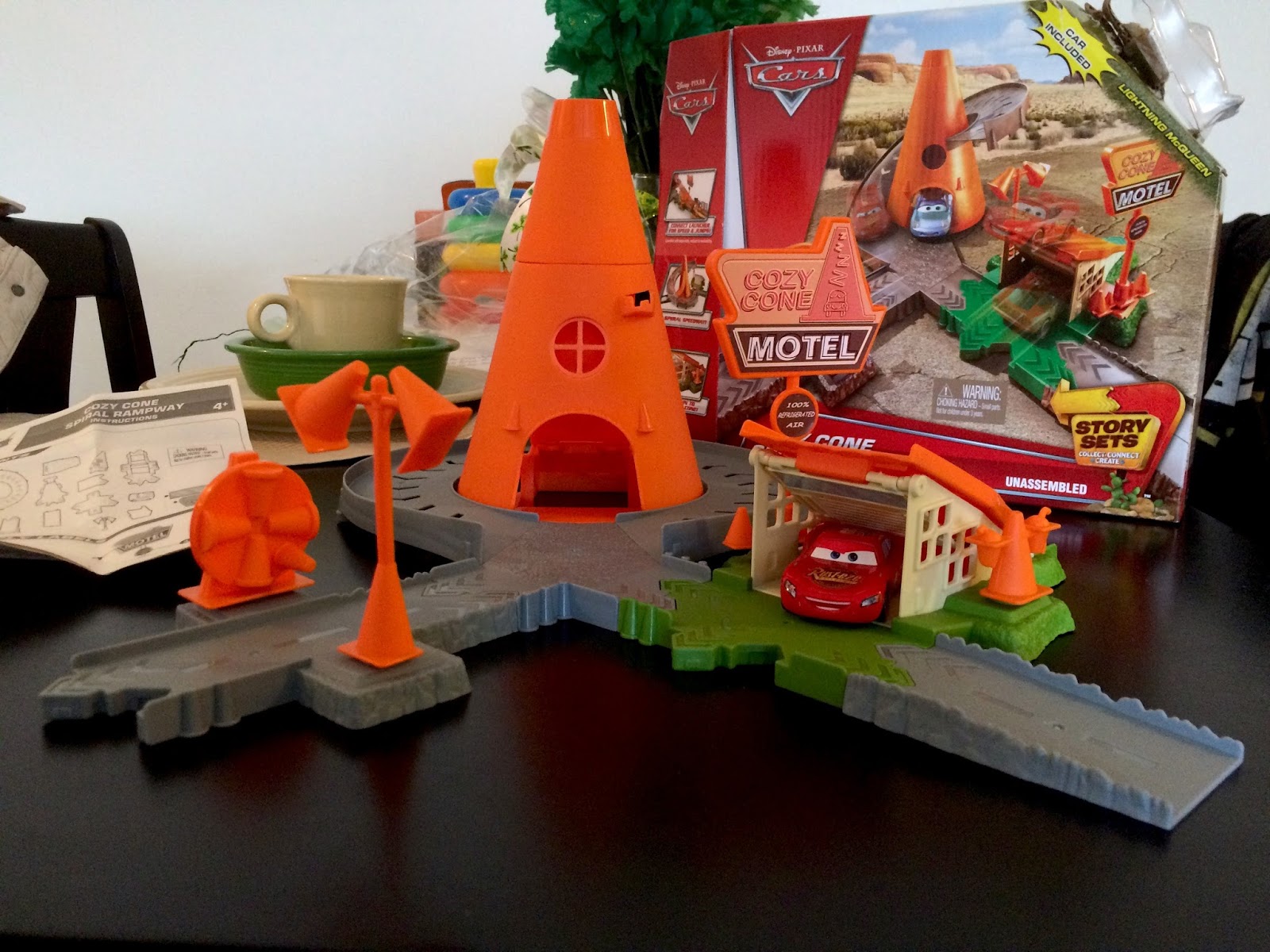 Dan the Pixar Fan: Cars: Cozy Cone Spiral Rampway (Story Sets)