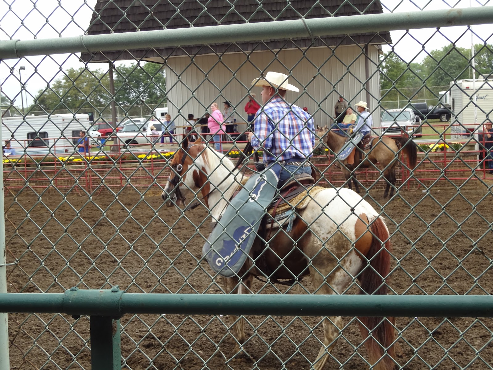 Photography, is love.: Rodeo, stupid fence.