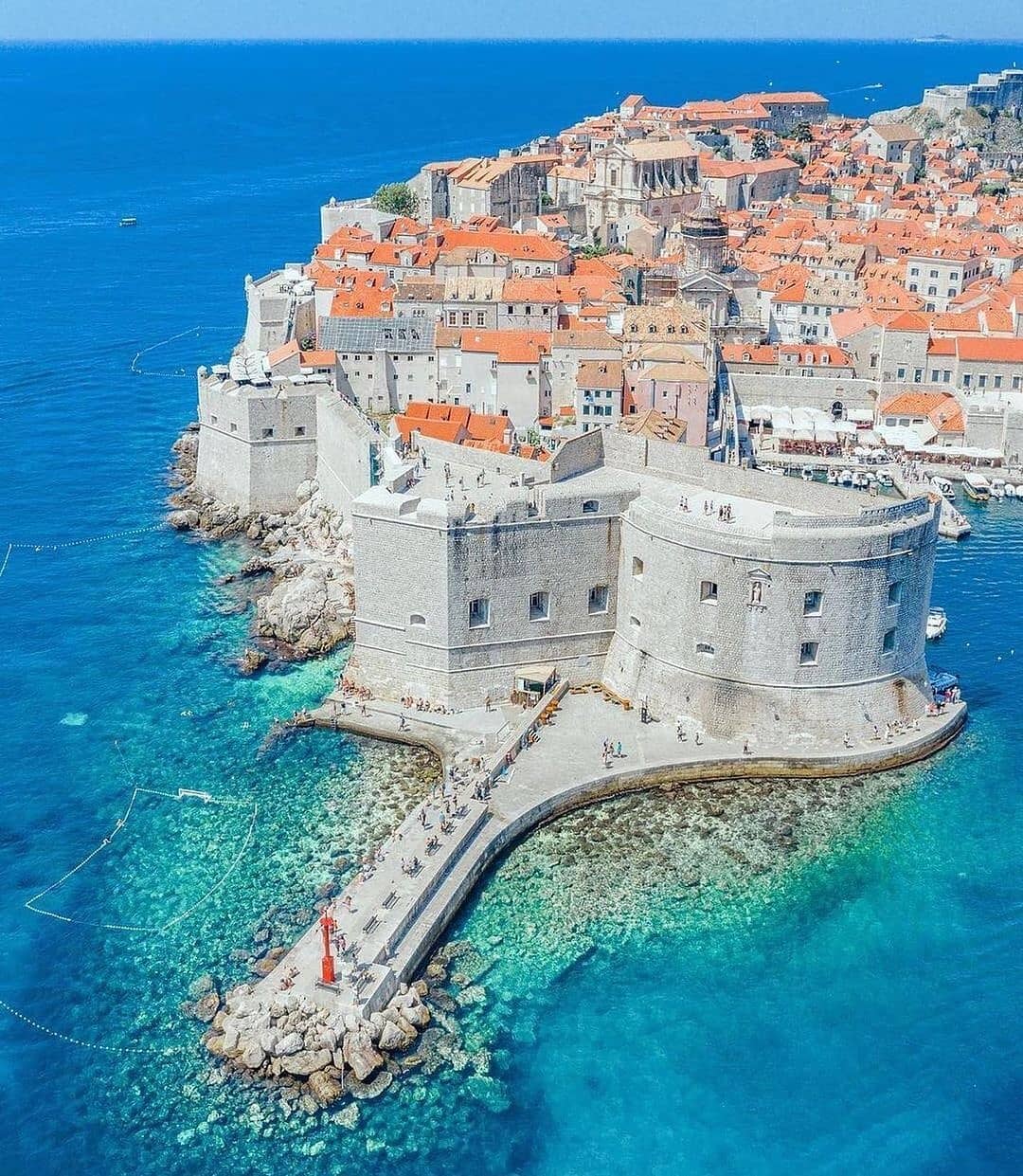 Adriatic Sea in Croatia | WORLDVIEWCAPTURE