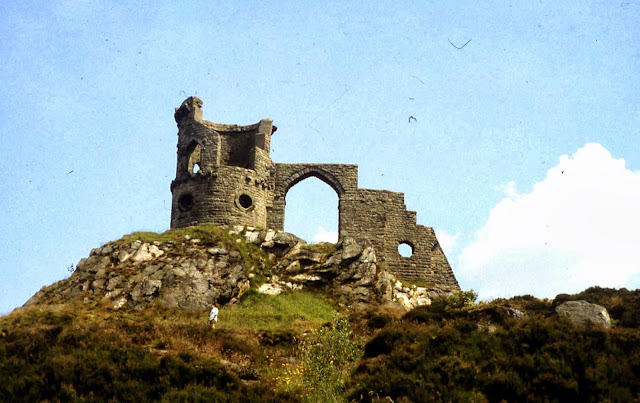 Roy's blog: SPECTACULAR FOLLIES