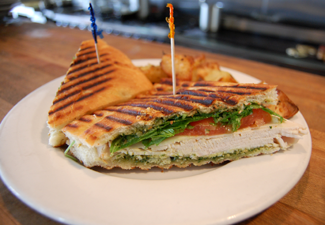 ROSTI TUSCAN KITCHEN: Turkey Pesto Panini