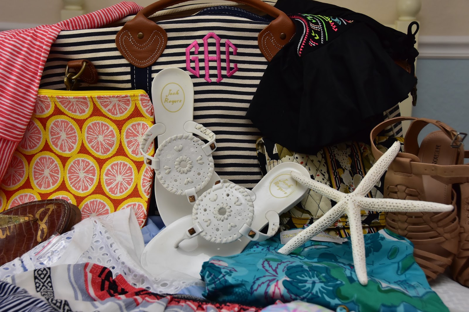 How to Pack for Key West in a Carry-On - Girl Meets Bow