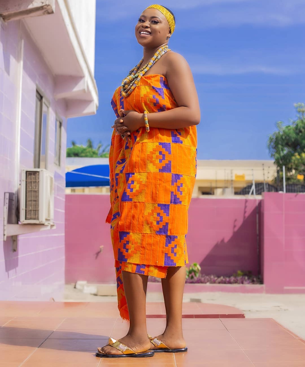 GHANAIAN TRADITIONAL OUTFITS