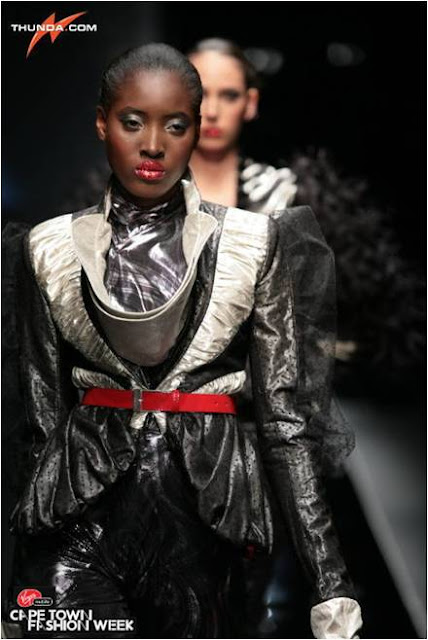 TOP ISIS MODEL | BUNMI ADEMOKOYA