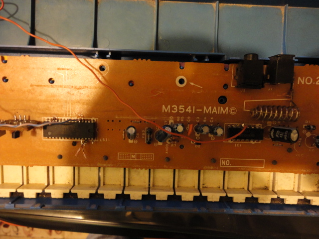 RADIONOISE: Circuit Bending Casio SA - 5