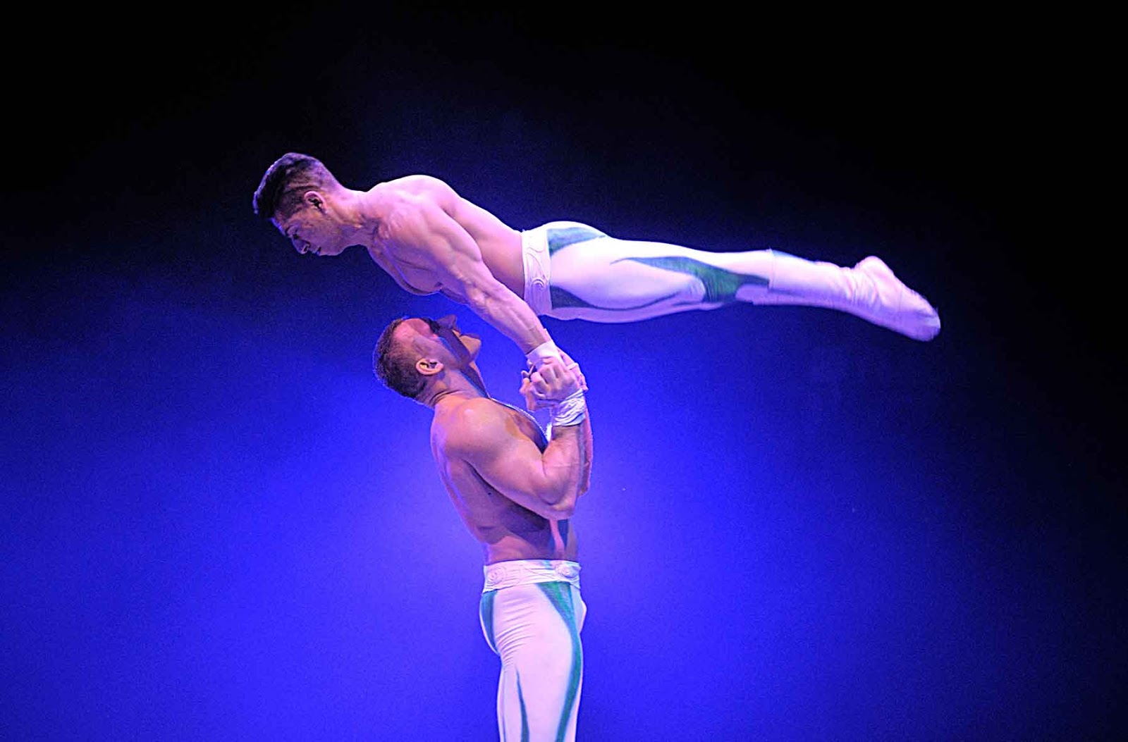 circus: Duo A & A (photos de François Dehurtevent)