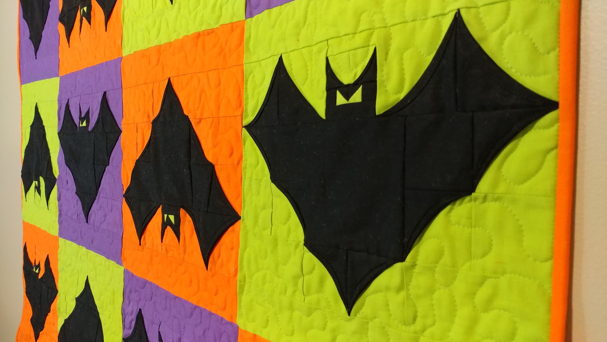 Slice of Pi Quilts: Going Batty! - A Finished Quilt!