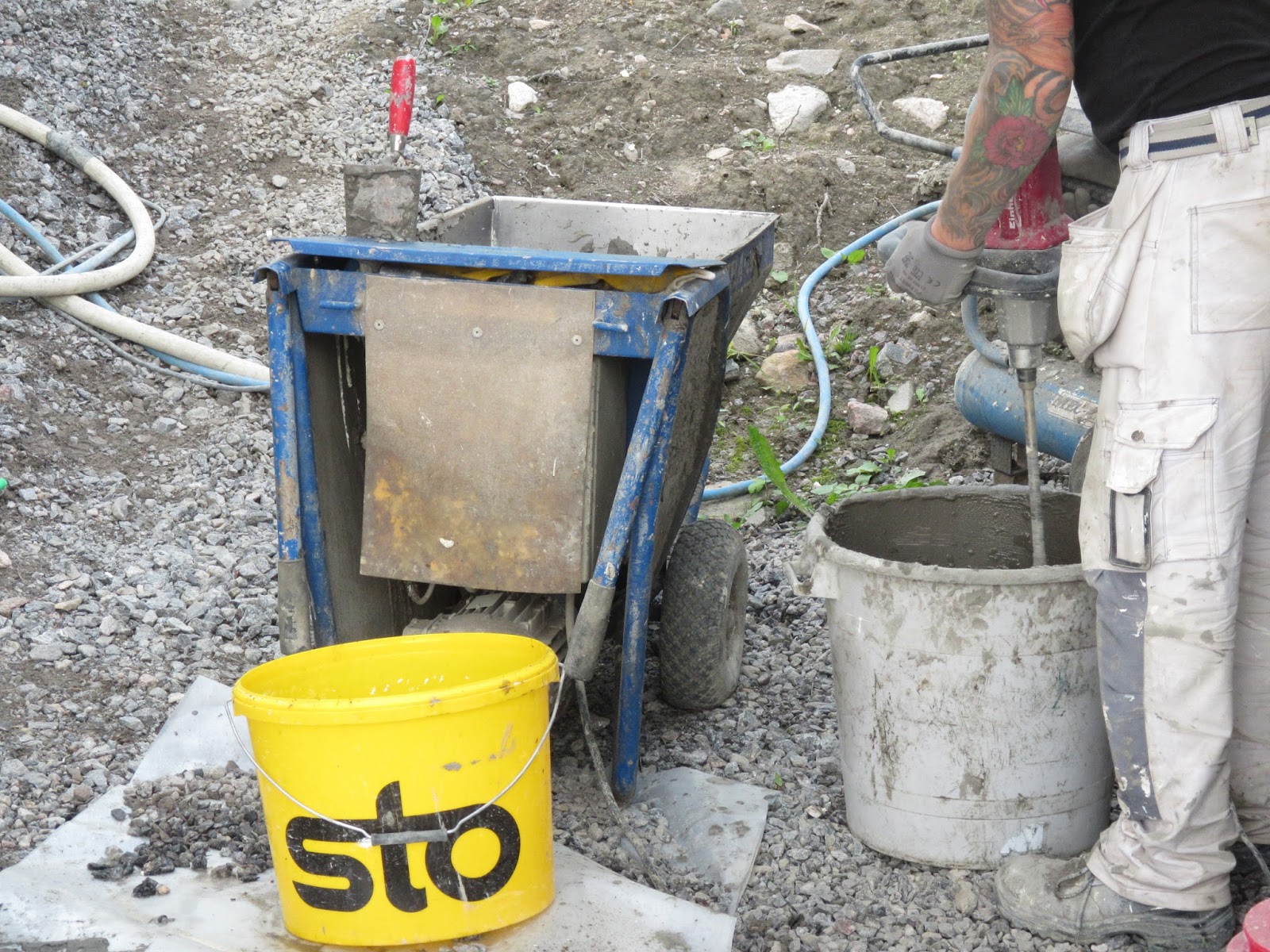 Villa Lumi: Rappaus etenee