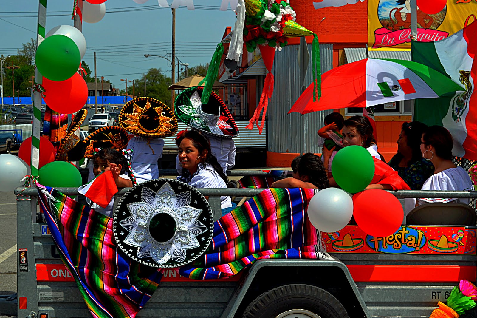 Hip Suburban White Guy: Bonito Michoacan Cinco de Mayo Festival ...