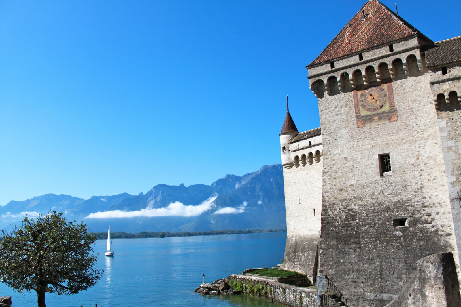 Where are the Rapaljes?: Château de Chillon, Switzerland