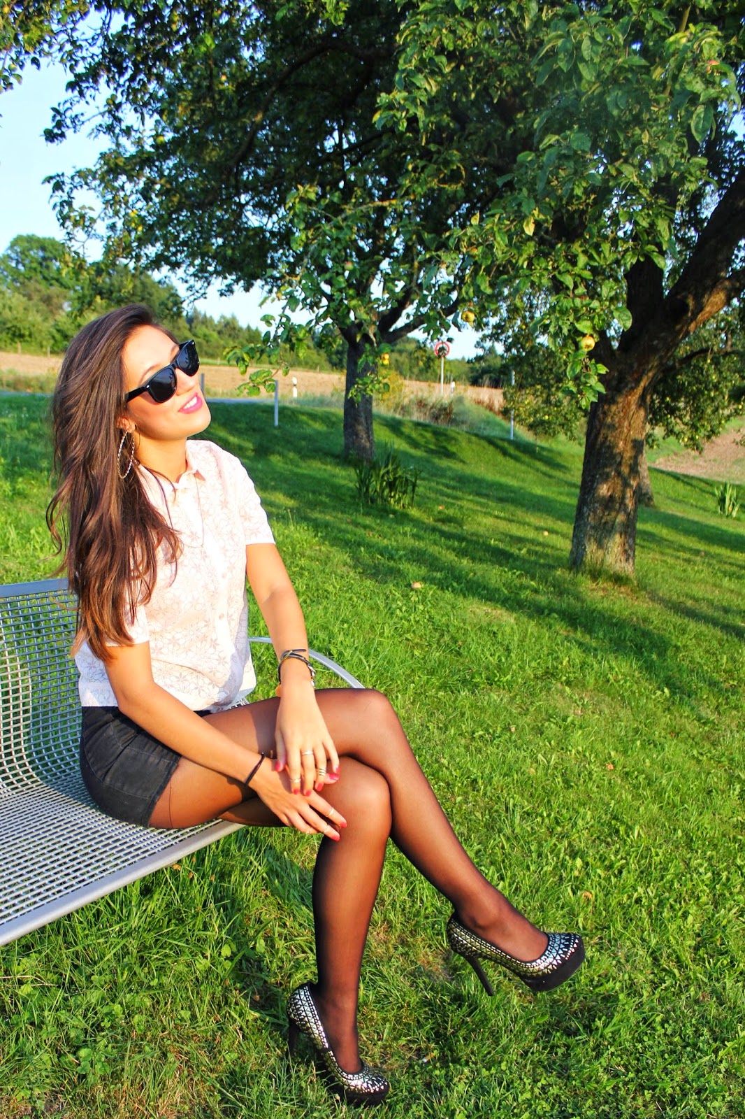 Holde Maid: August Review