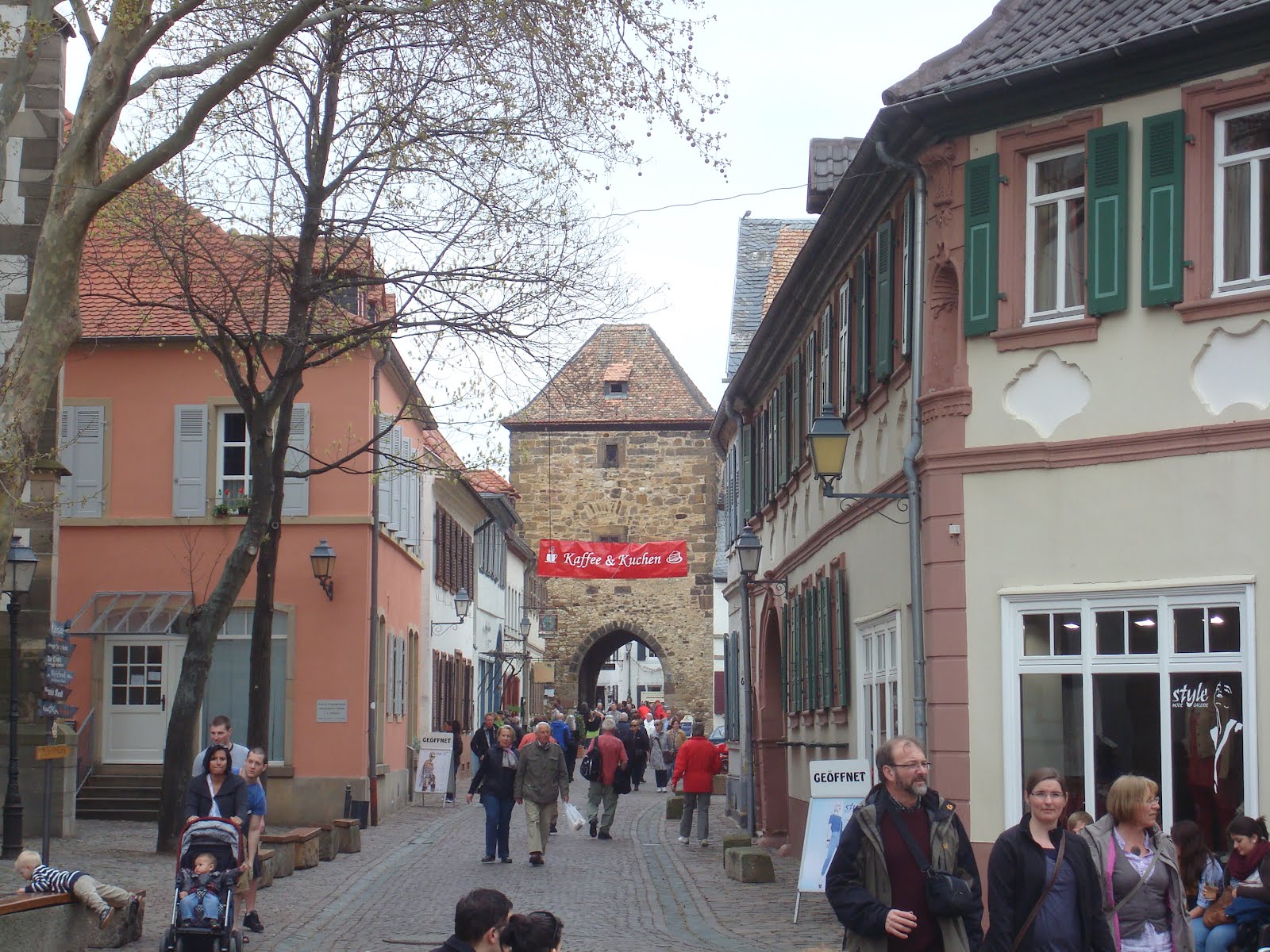 ROWDY IN GERMANY: Freinsheim