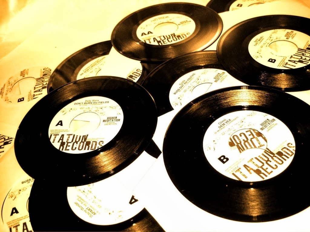 Vendem-se discos de vinil dos anos 1970, 1980 e 1990! - Casos Acasos e ...