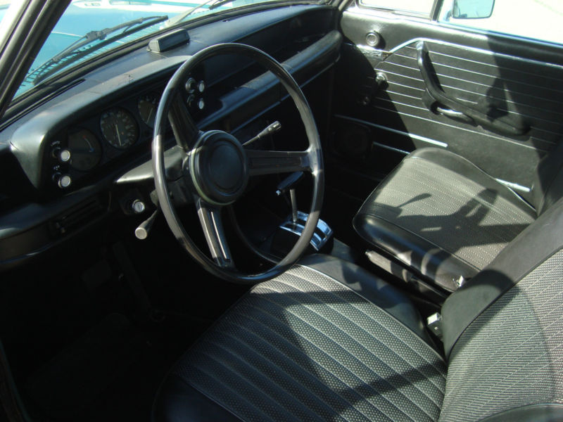 5k Flash: Automatic Roundie; 1972 BMW 2002 - DailyTurismo