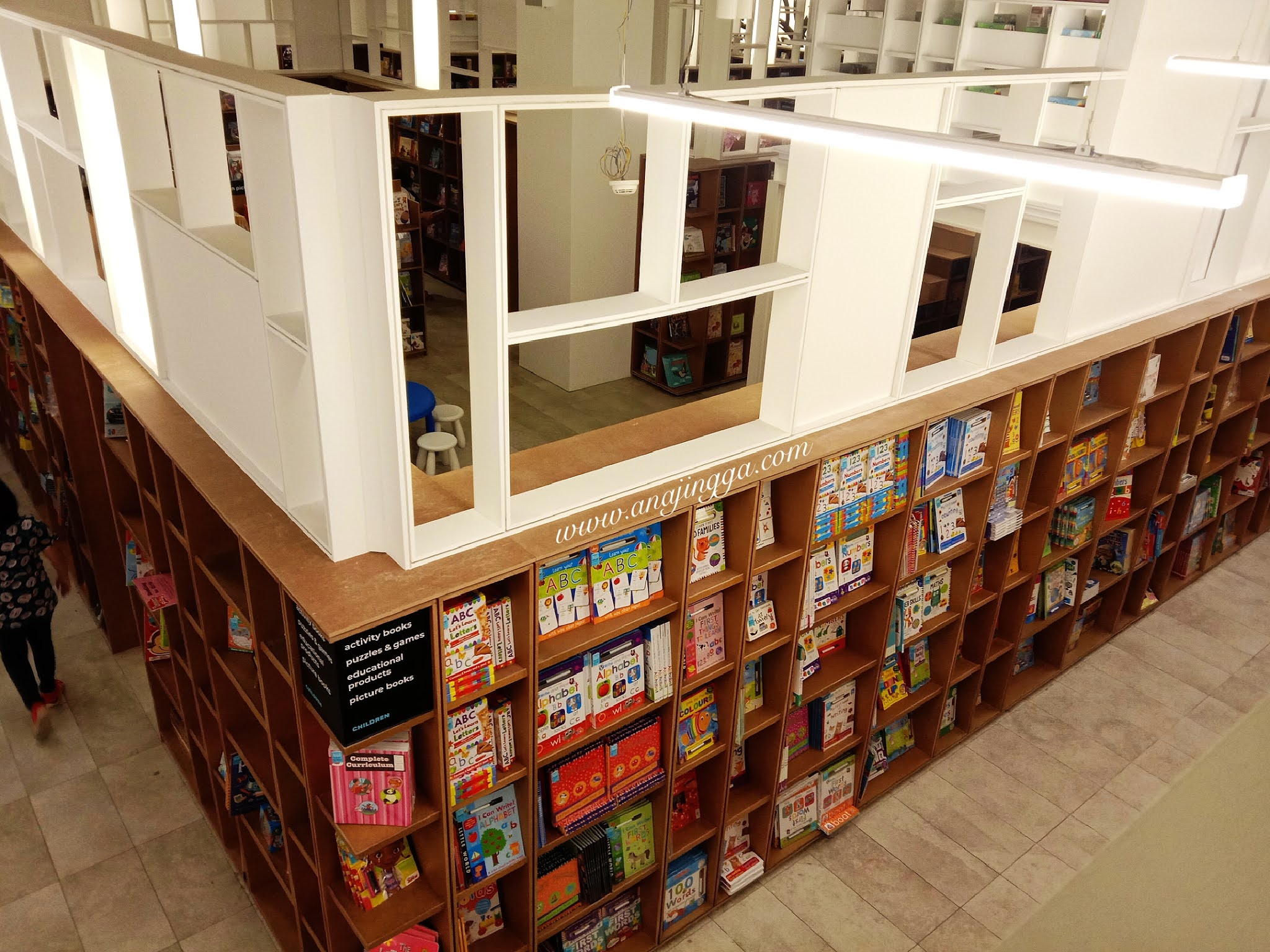 Book Xcess kini di KL East Mall