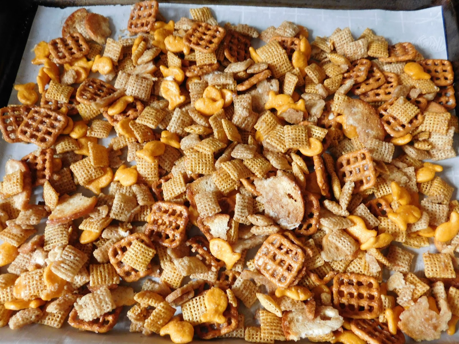 Apple Maple Chex Mix