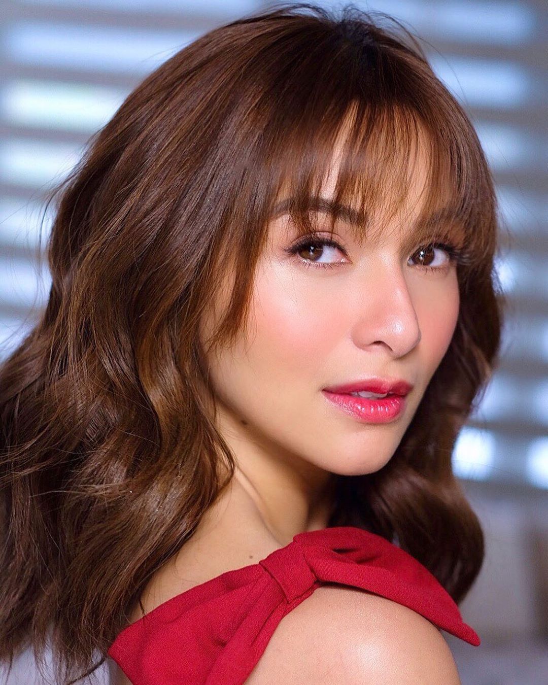 Maximum Newz- Latest Photos and Bios