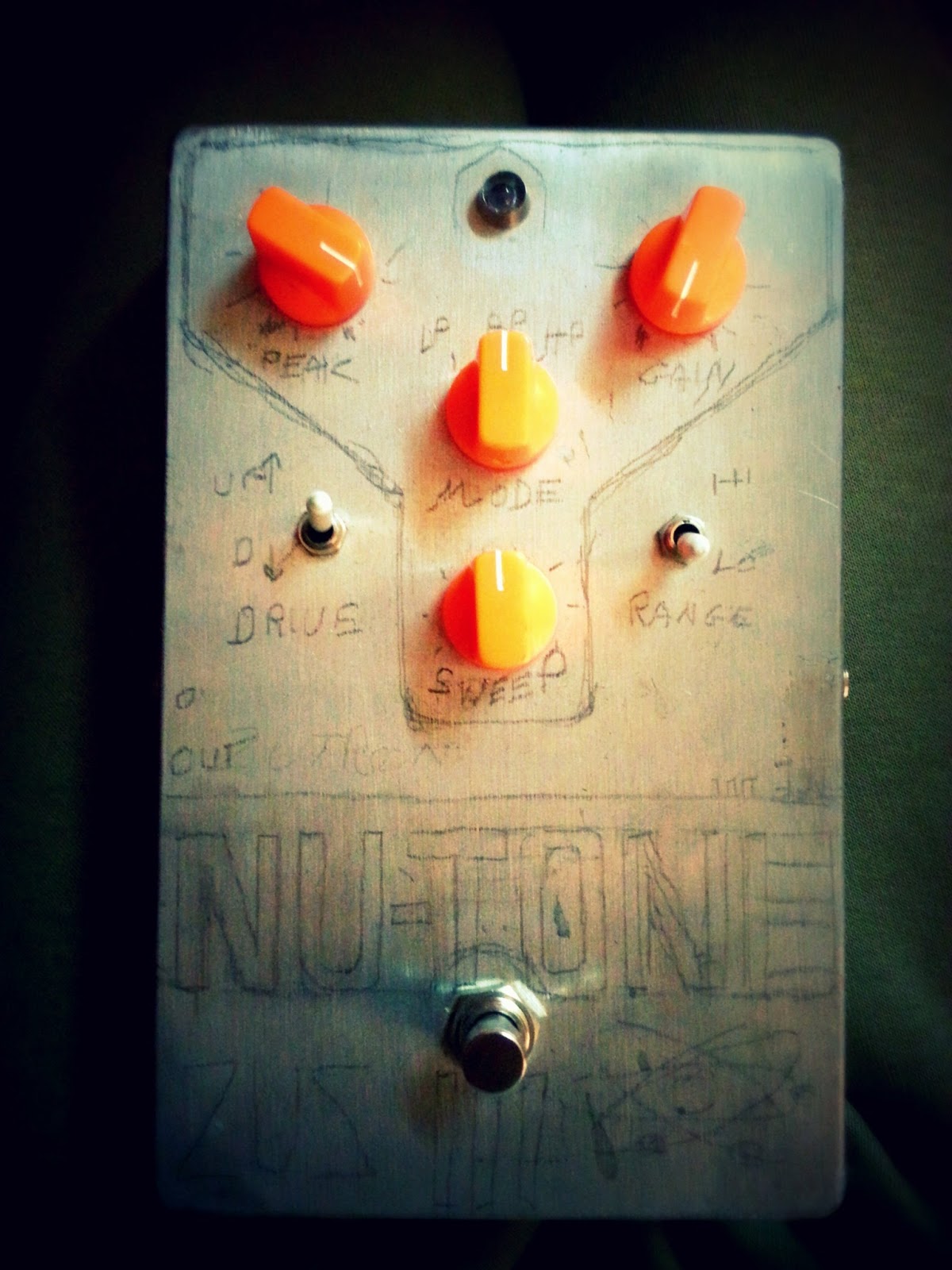 Fuzz Quest: A Nu Tone clone for the old Mu-Tron III