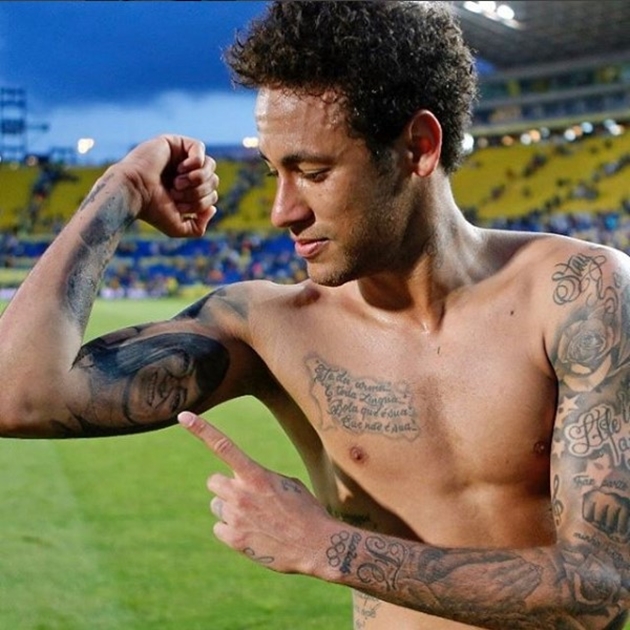 Neymar Jr Sem Camisa Exibindo O Corpo Volume Na Cueca