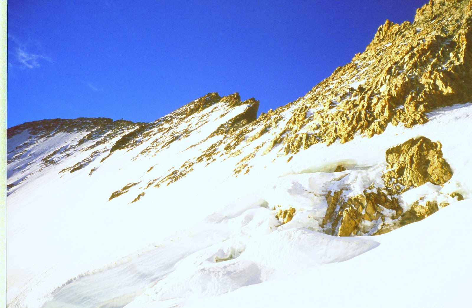 El sueño de la ruta del lobo: Le Rateau Est (3800 m) vía normal arista ...