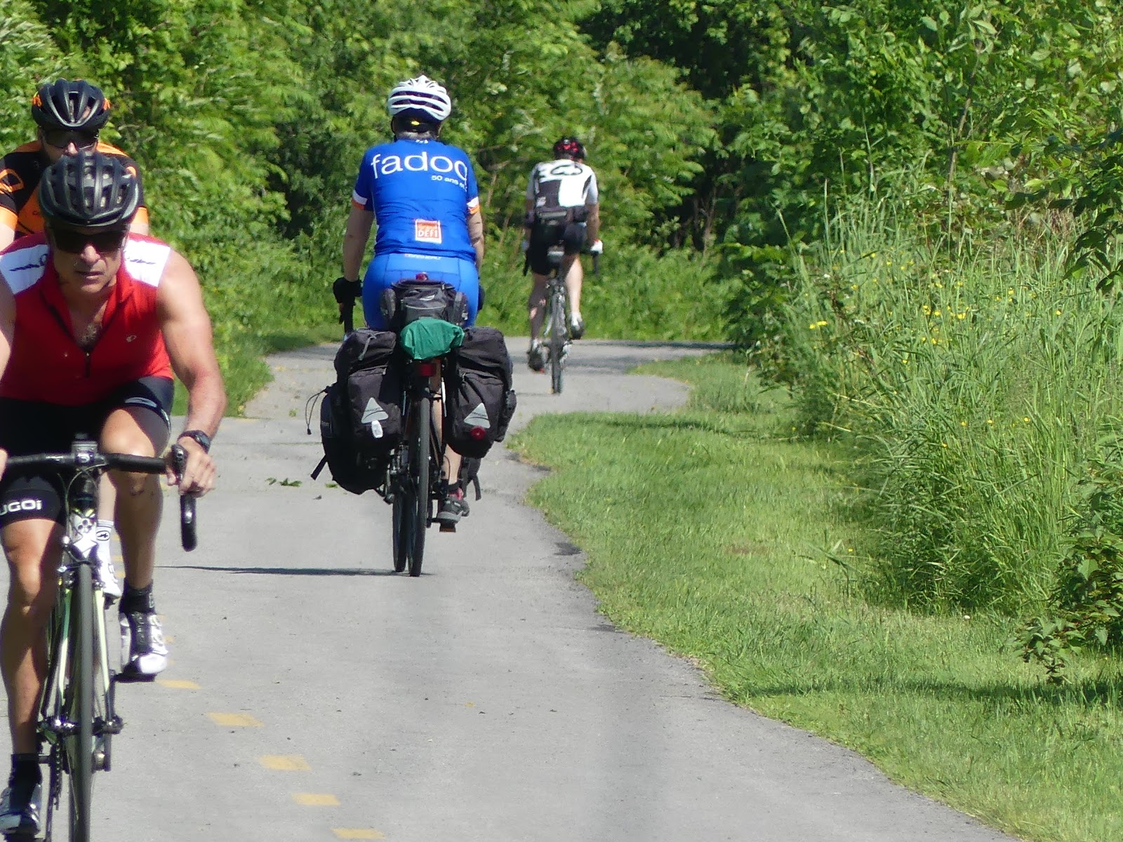 La cinquantaine sur deux roues: Les beaux parcours cyclables de Laval ...