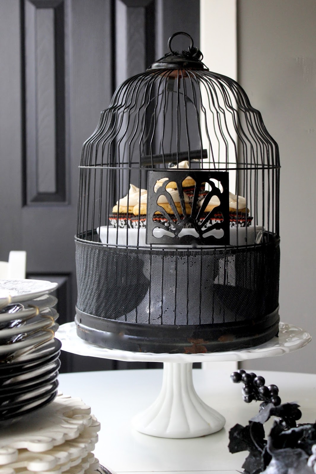 The Yellow Cape Cod: My Elegantly Spooky Halloween Decor