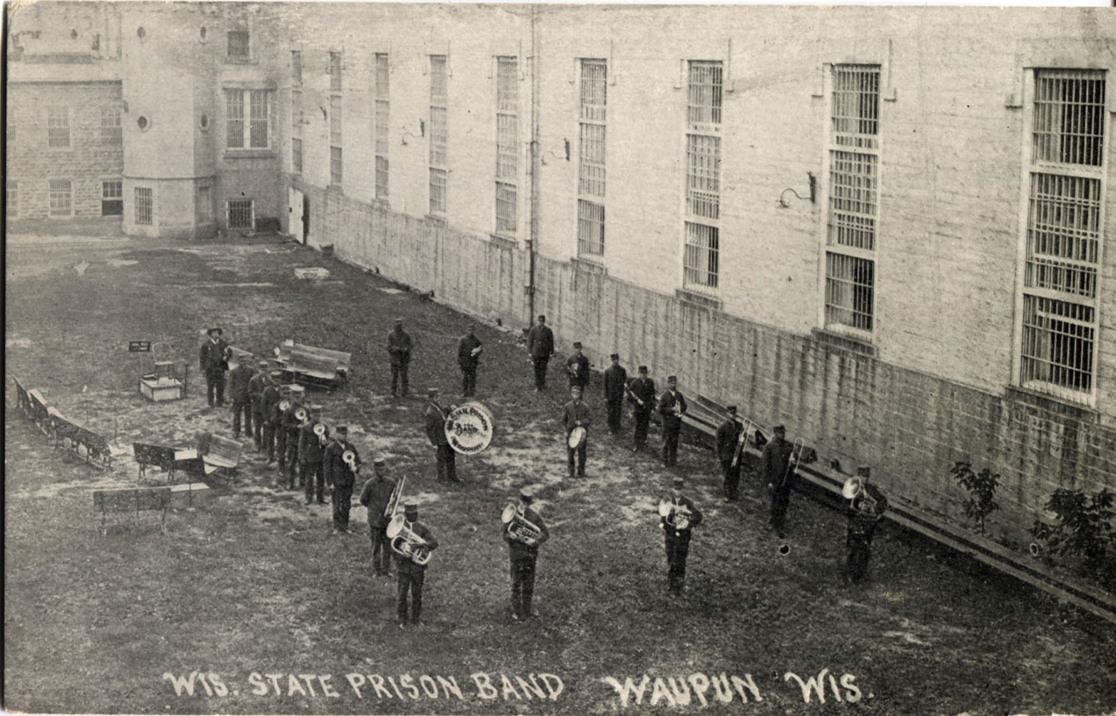 TempoSenzaTempo: The Band at the Big House