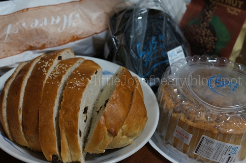 little Joy: 新利香, SDS Bread