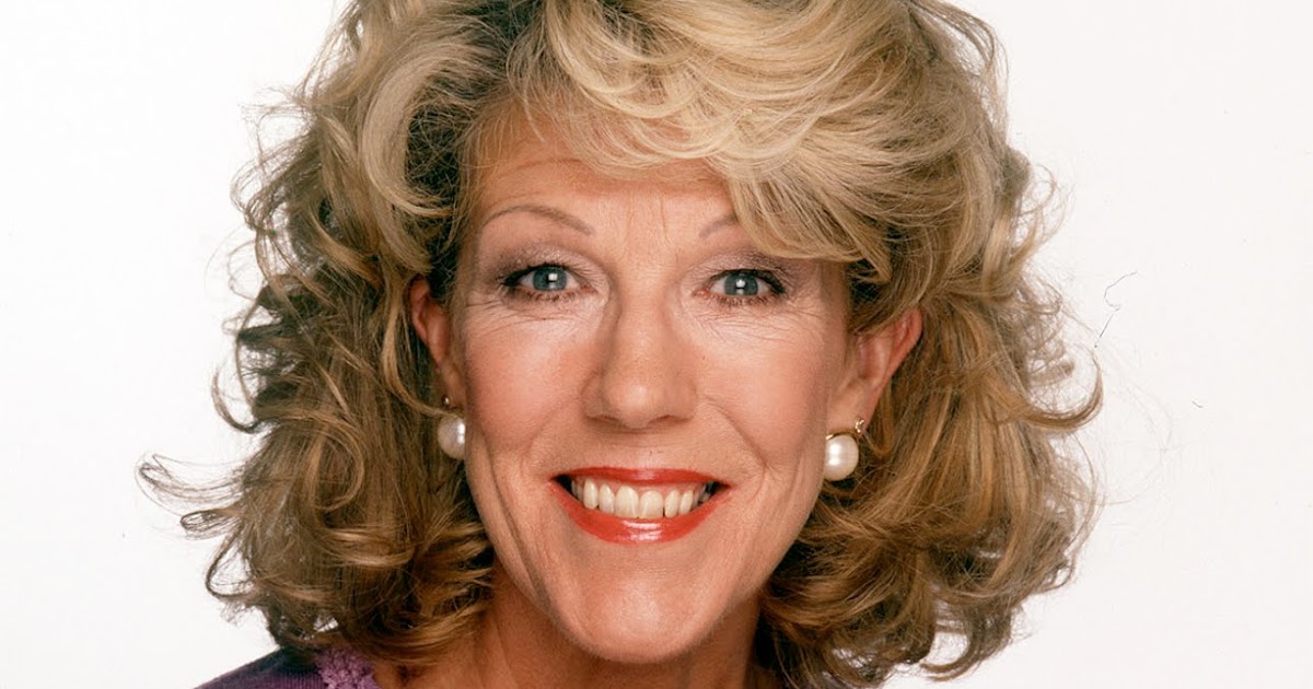 Coronation Street Blog: Sue Nicholls reaches 3000 episodes as Corrie's ...