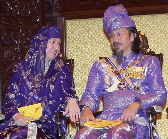 WARISAN RAJA & PERMAISURI MELAYU: Darjah Kebesaran Azlanii Perak.