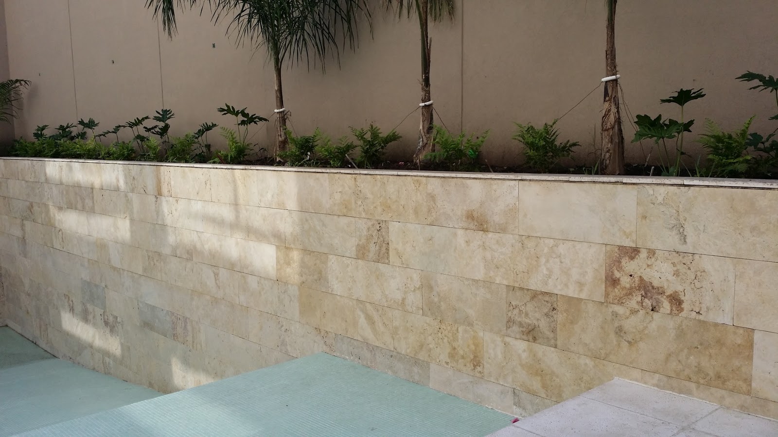 Cantera Rincon: Mármol Travertino Rústico