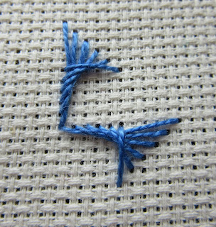 Queenie's Needlework: Sunday Stitch School - Lesson 127: Amadeus Stitch