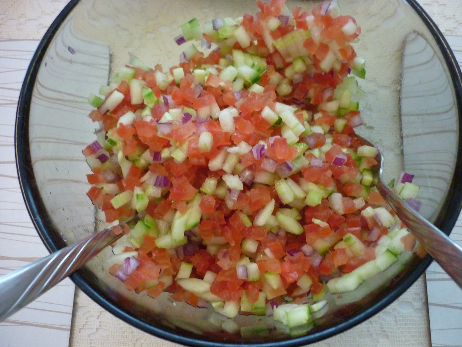 ABC i Persisk mat : Sallad Shirazi