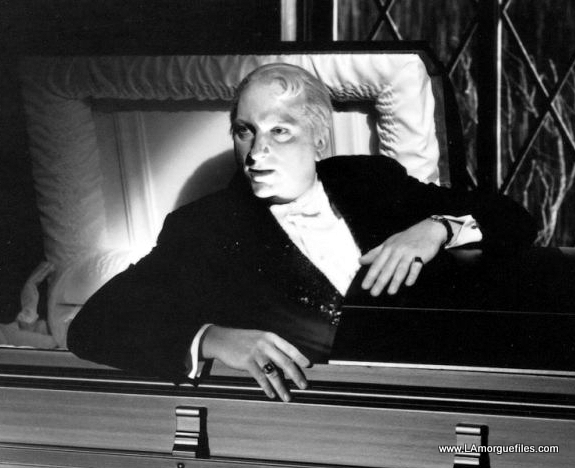 Los Angeles Morgue Files: The Amazing Criswell 1982 Valhalla Cemetery