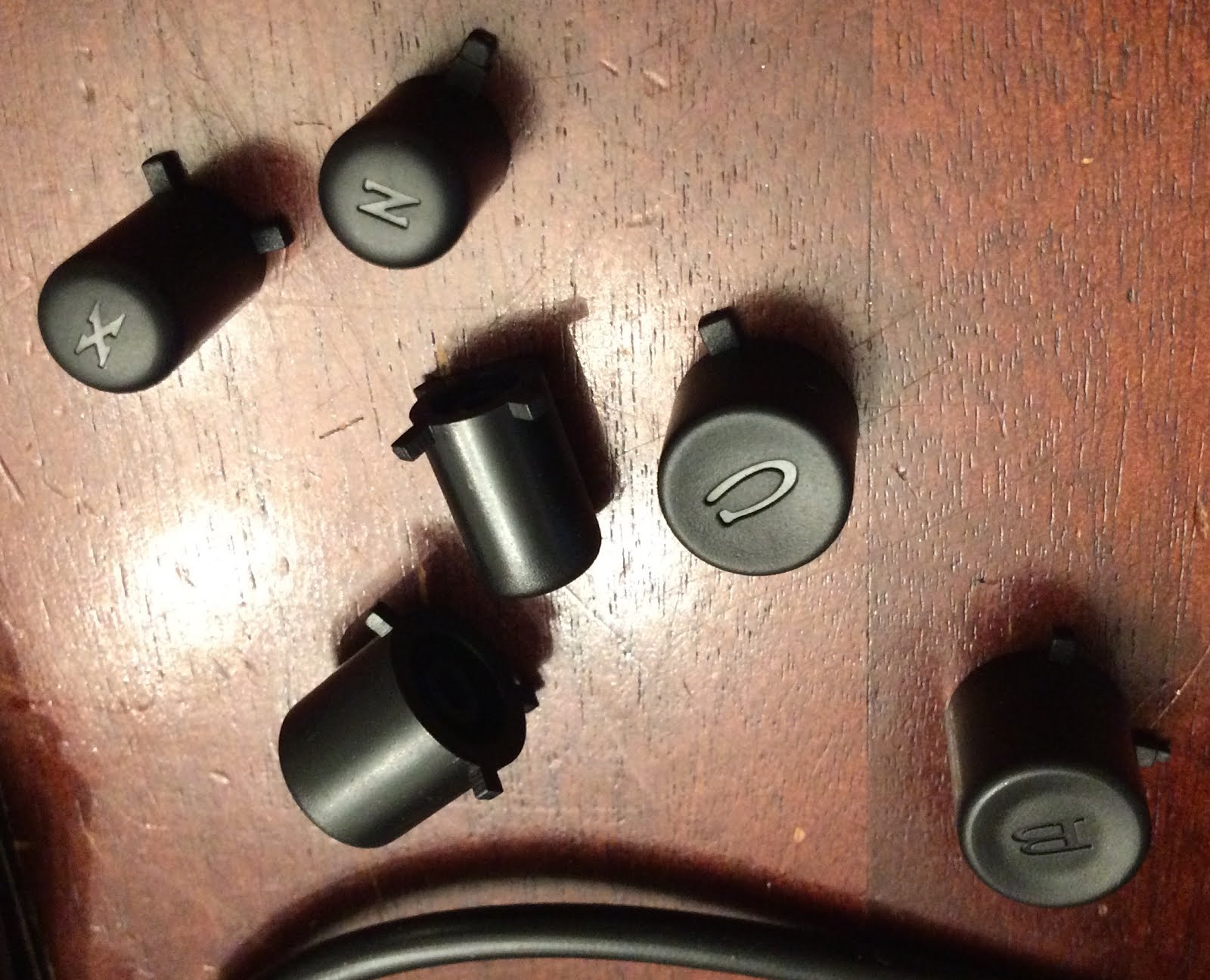 Lantertronics: Teardown of SNES and Genesis USB Gamepads