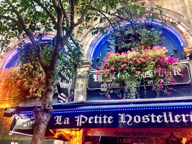 Focus On Paris: Window Wednesday