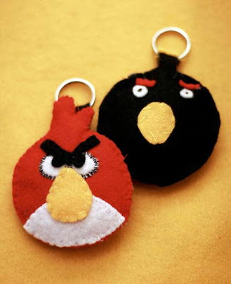 weelife: DIY Felt Angry Bird Charms