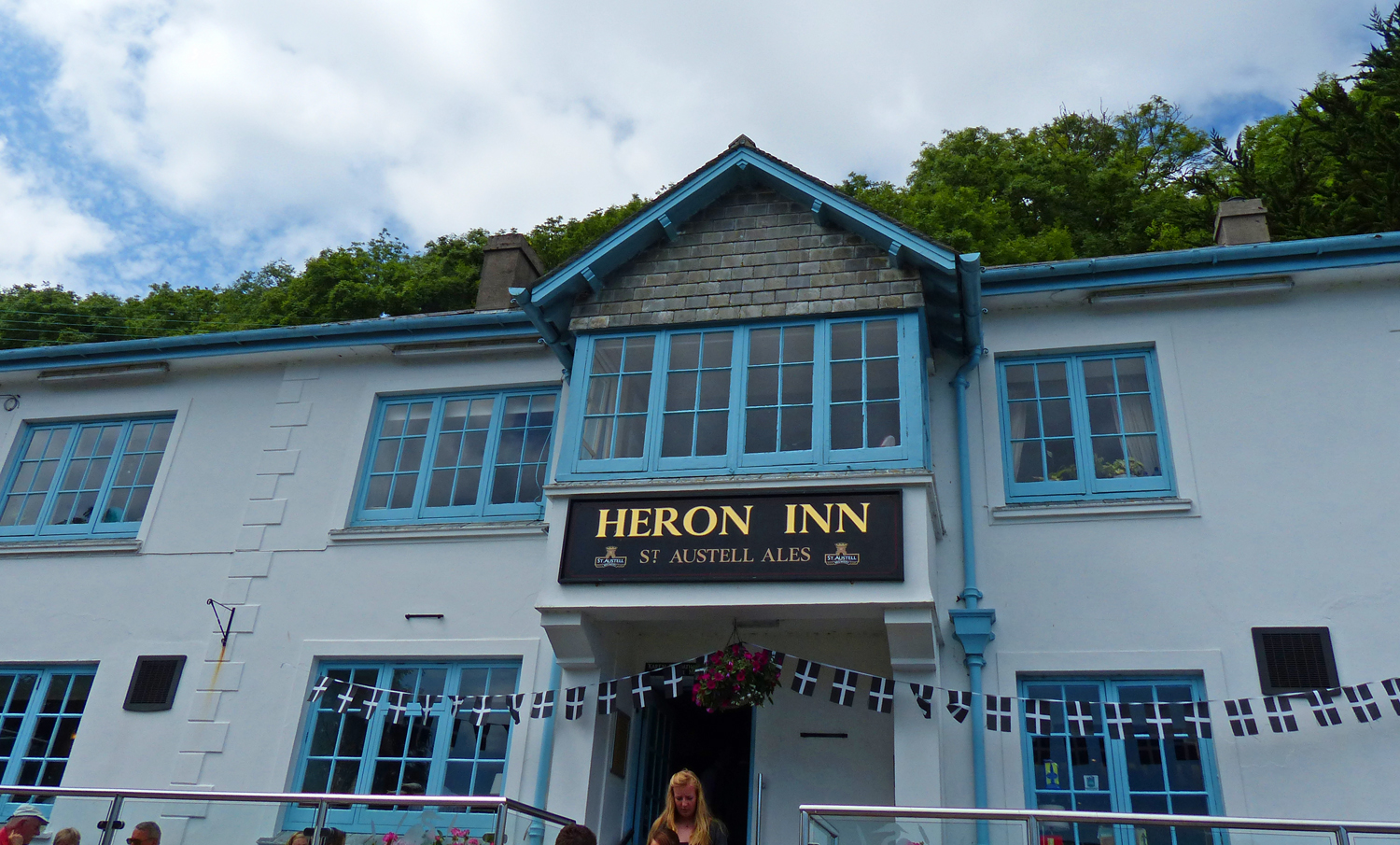 Around Perranuthnoe : The Heron Inn. Malpas