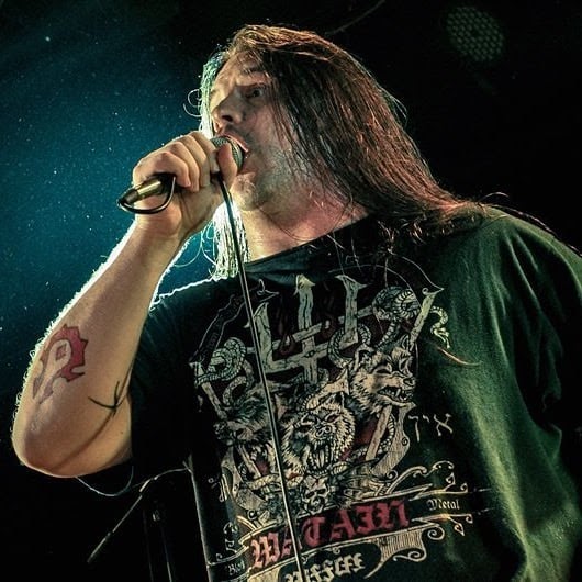 Un día como hoy nace George Fisher - Movimiento Rockero