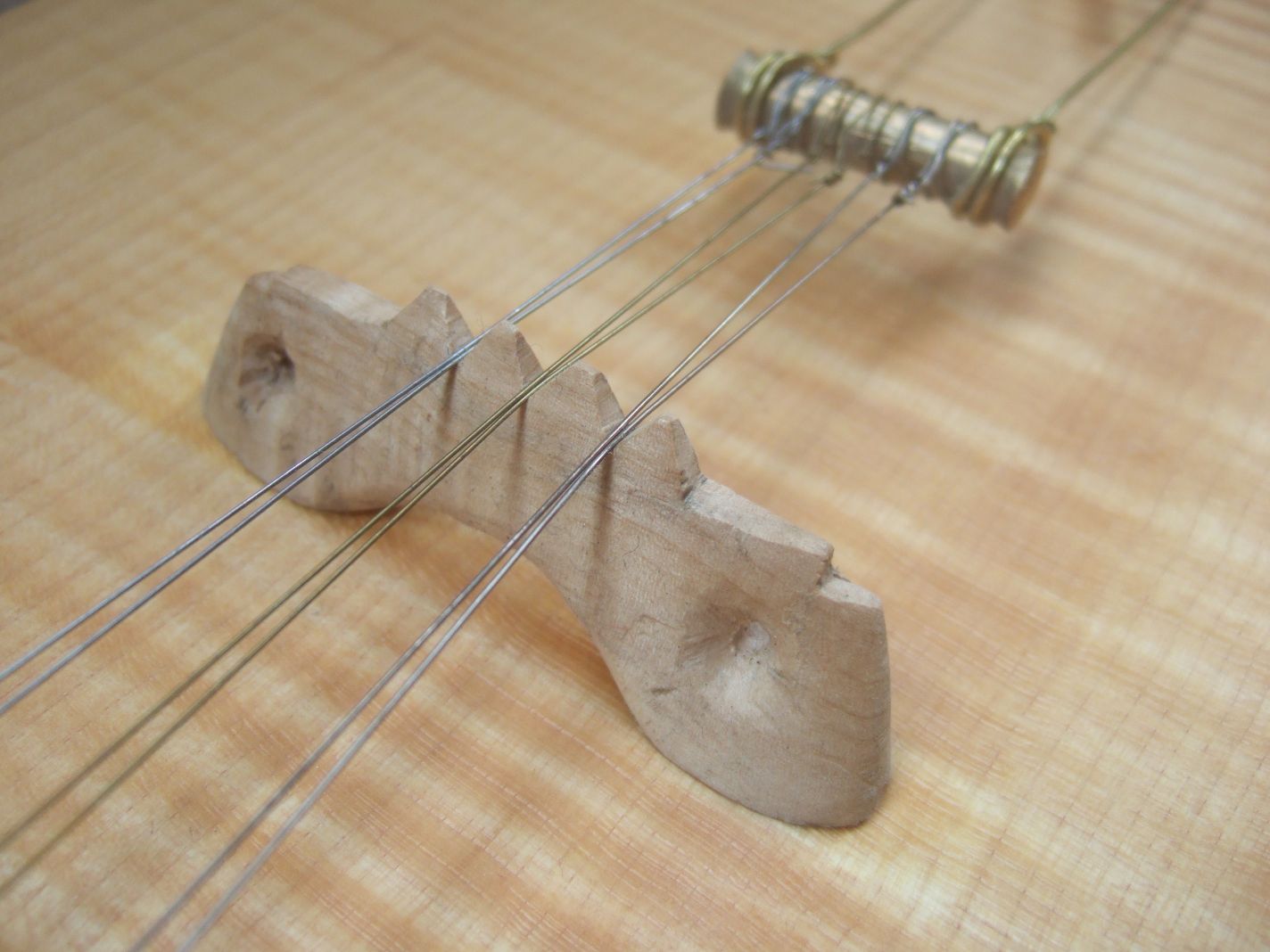 lyre – Simon Chadwick