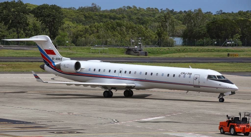 Far North Queensland Skies: China United Airlines CRJ-700 B-4063