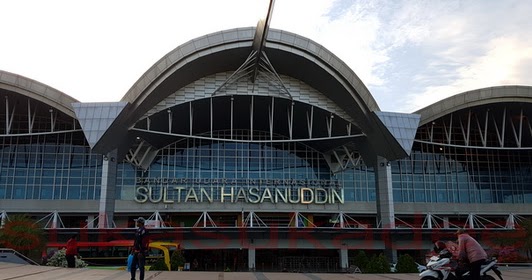 Mampir di Bandar Udara Internasional Sultan Hasanuddin, Makassar - sukasukadee