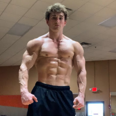 the beauty of male muscle: Hunter