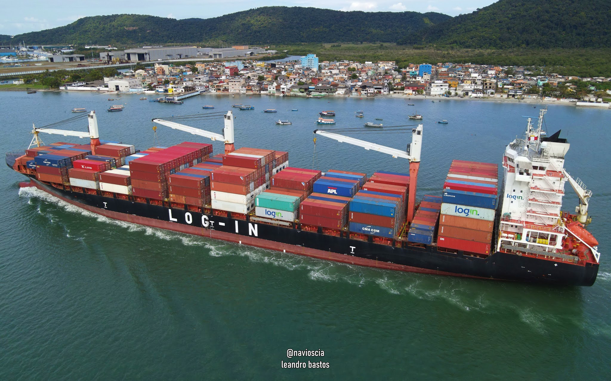 Navios de Santos & CIA: navio LOG-IN DISCOVERY
