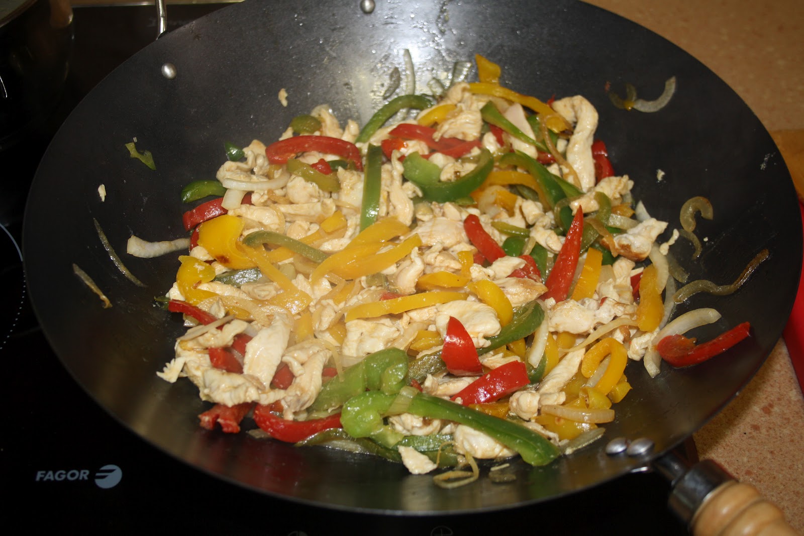 Alocados en la Cocina: RECETA DE WOK DE POLLO EN TRES COLORES O ...