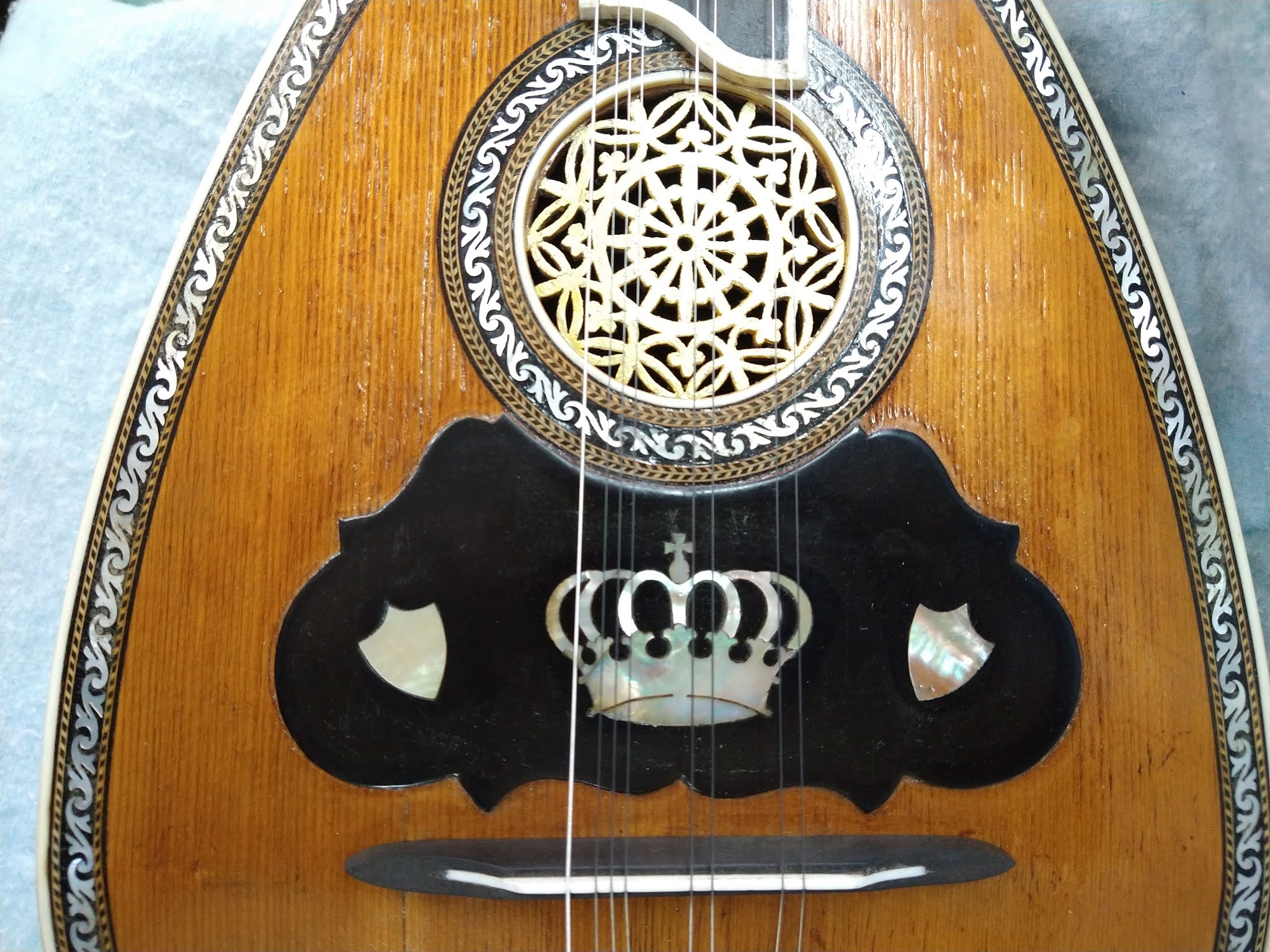 The 1911 Anastasios Stathopoulos bouzouki